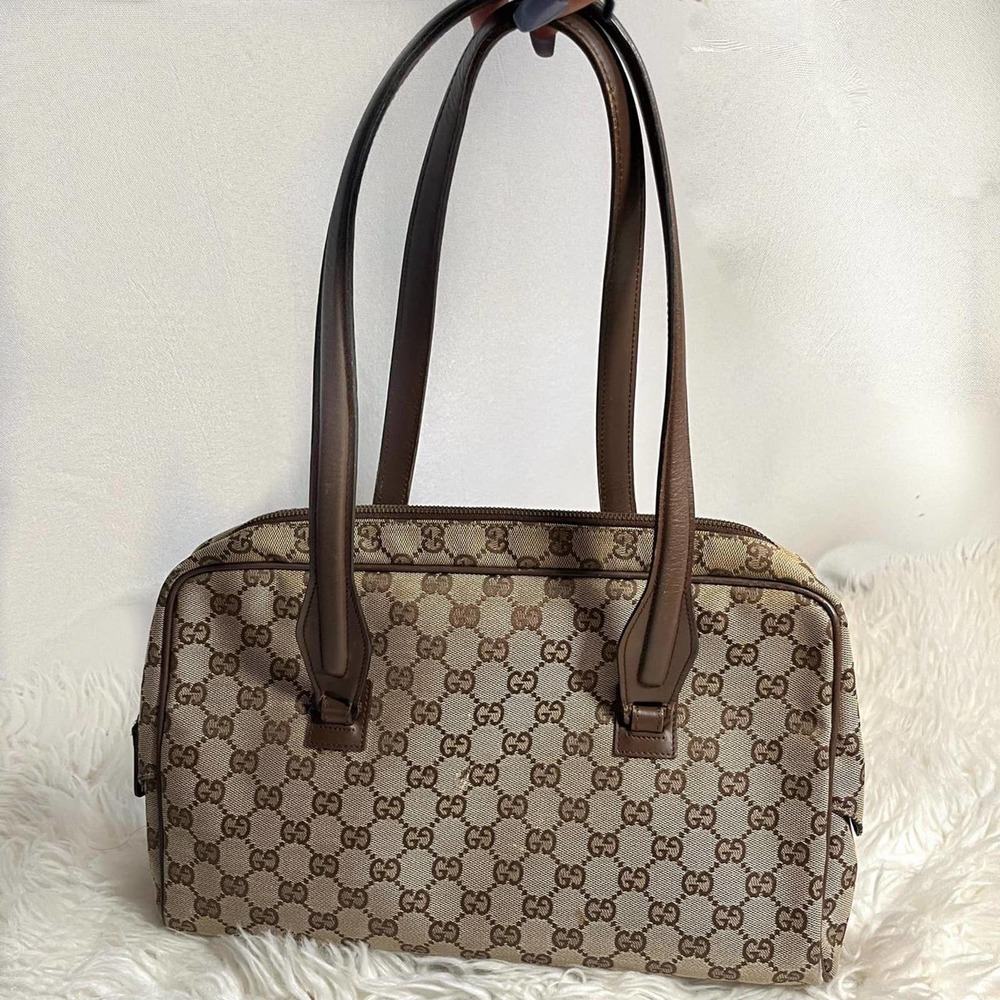 Authentic Classic Gucci Monogram Shoulder Bag - Gem